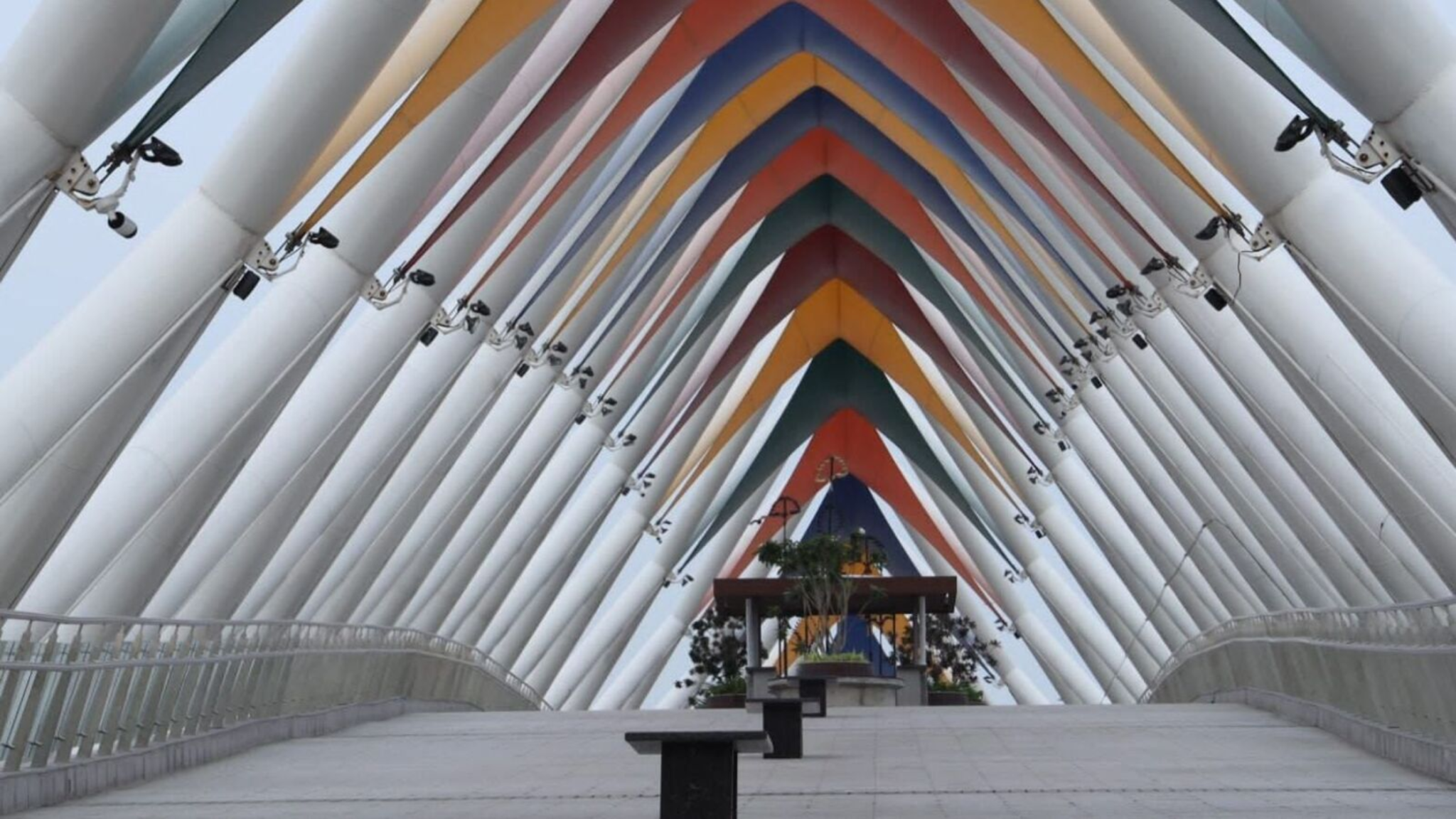 Discover the Latest Attraction on the Sabarmati Riverfront: Atal Bridge
